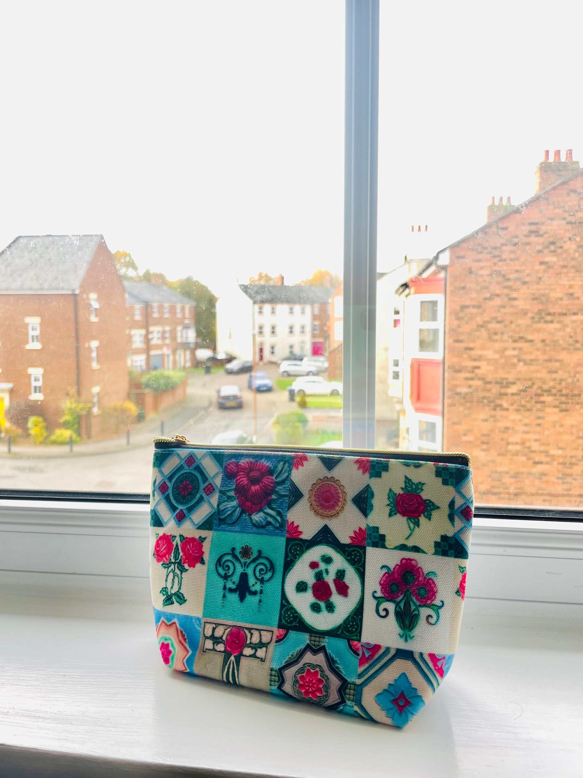 Peranakan Tiles Pouch – The Crimson Atelier